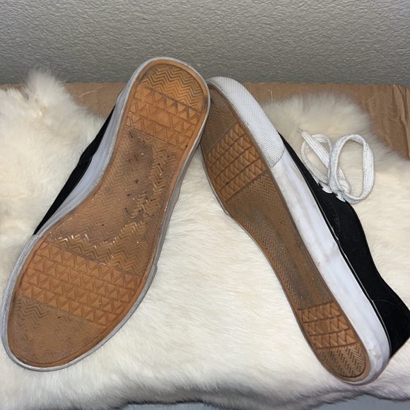 Mossimo Supply Co. | Shoes | Vans Look Alike Converse Style Blk Mossimo ...